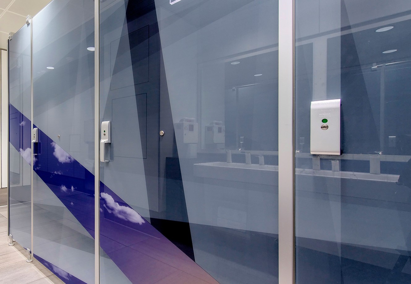 Bathroom Partitions Material Selection Guide - Mavi New York